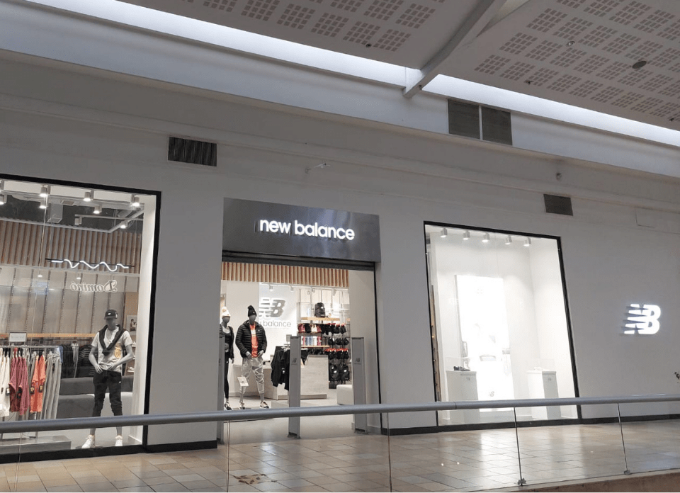 New Balance abrió su nueva tienda en Mall Plaza Norte - Runchile.cl